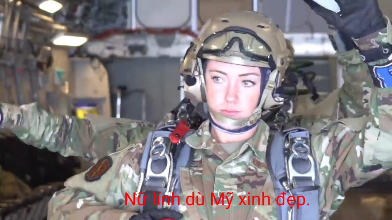 Nữ lính dù Mỹ xinh đẹp. Beautiful American female paratrooper ...