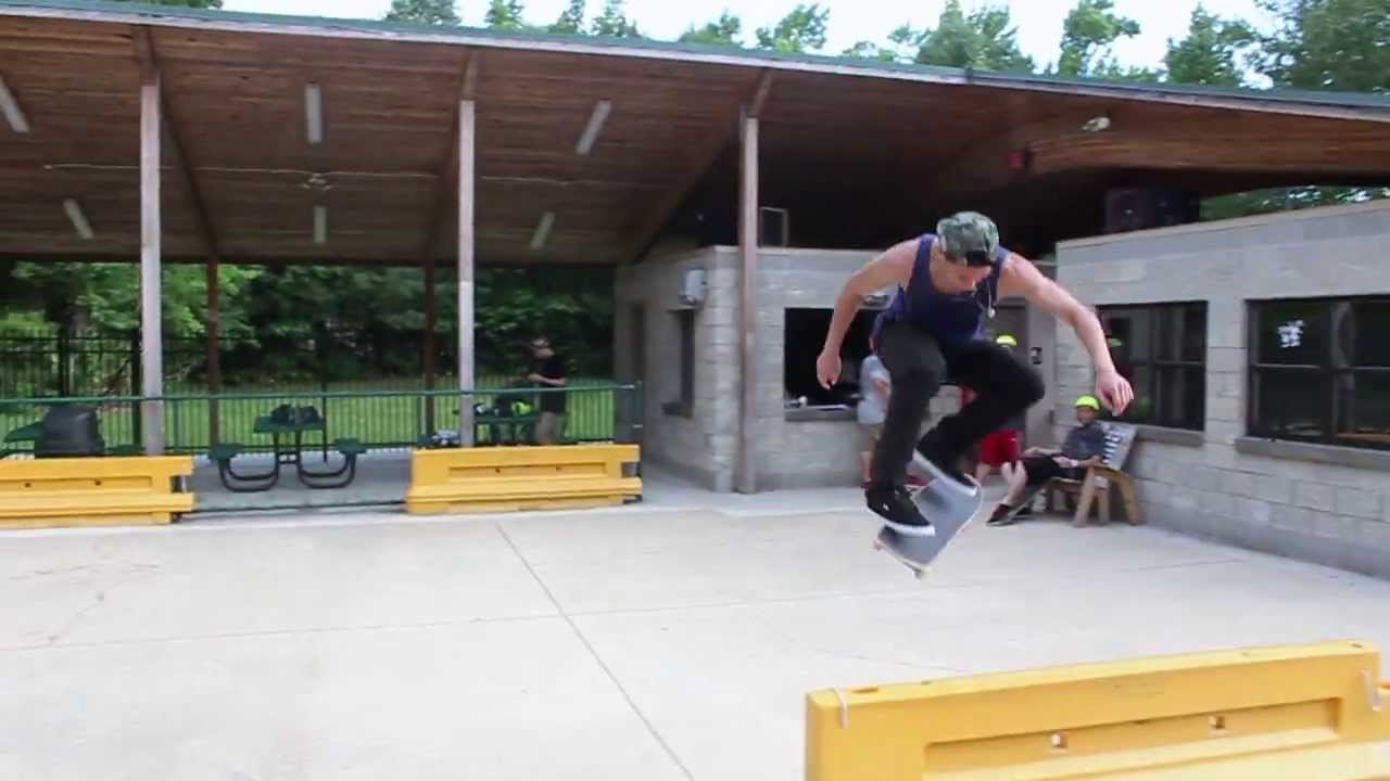 Pat Schaefer Ain't Hurt - YouTube