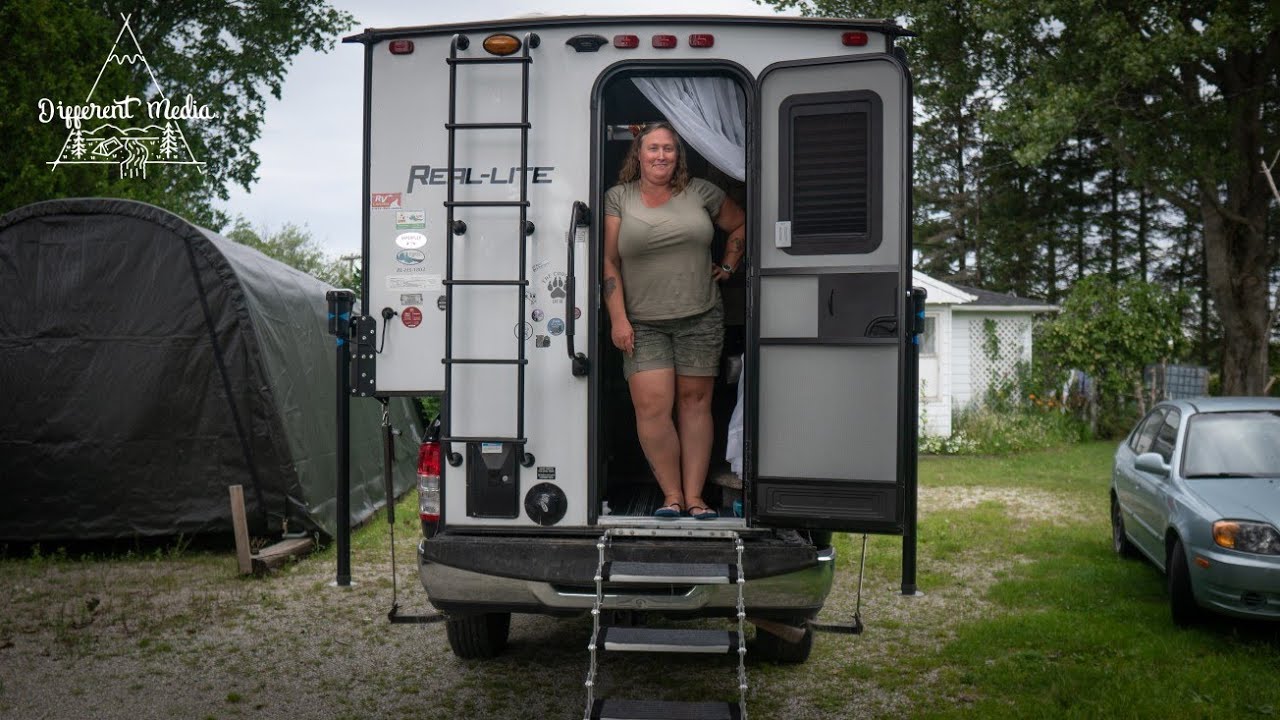 Solo Female lives nomadically for years in a Car, Van and Truck Camper ...