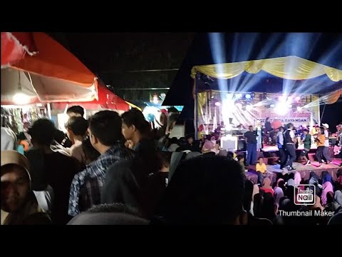 Pasar Malam atau Bazar di Malam Puncak Perayaan Titik Kulminasi ...