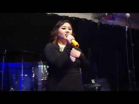Christy Thow - Nkauj Mog Mim Hlub Yim Leej - YouTube
