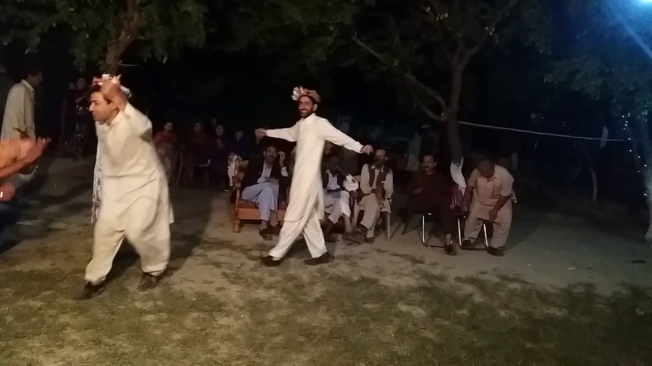 gilgit baltistan best dance ever , for hareep lovers - YouTube
