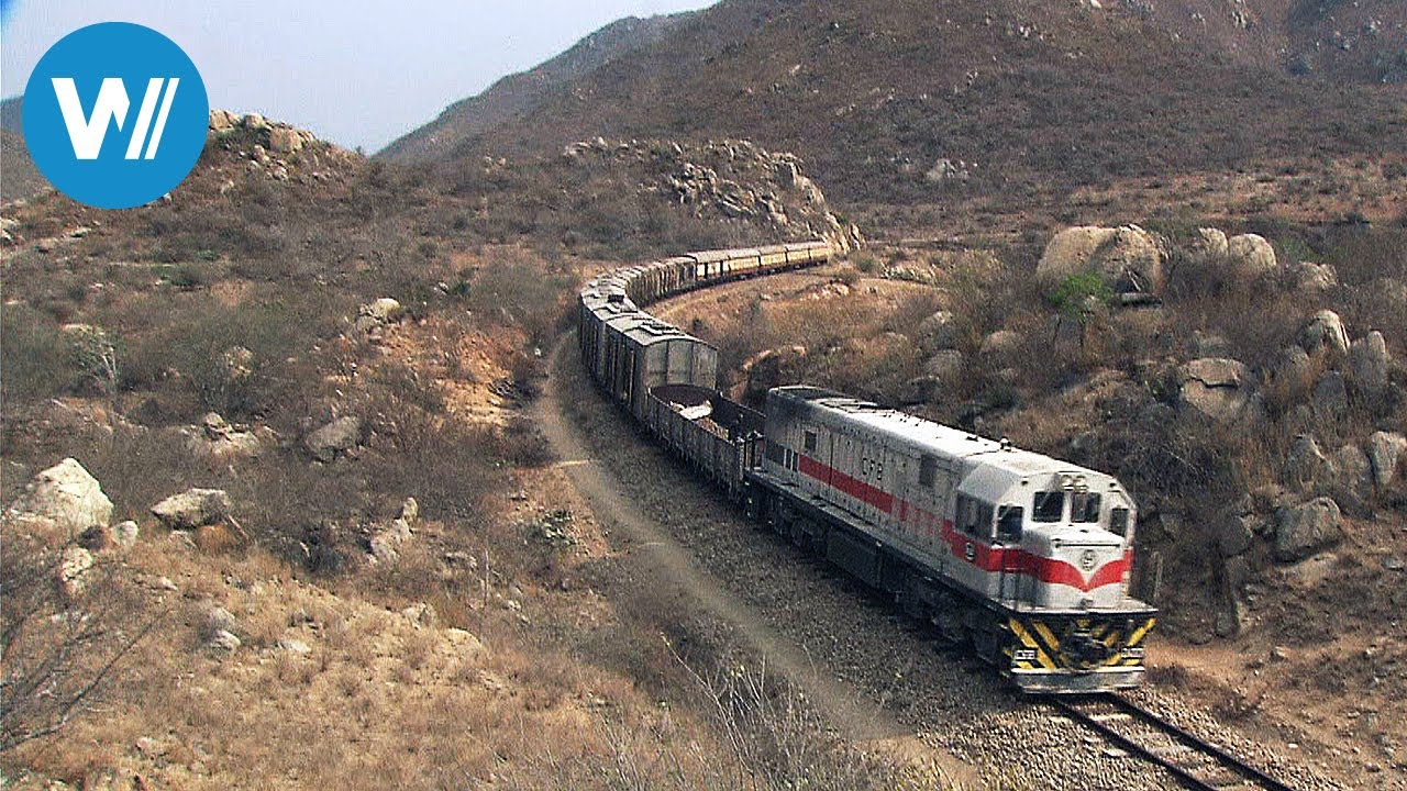 Die legendäre Benguela-Bahn in Angola - YouTube