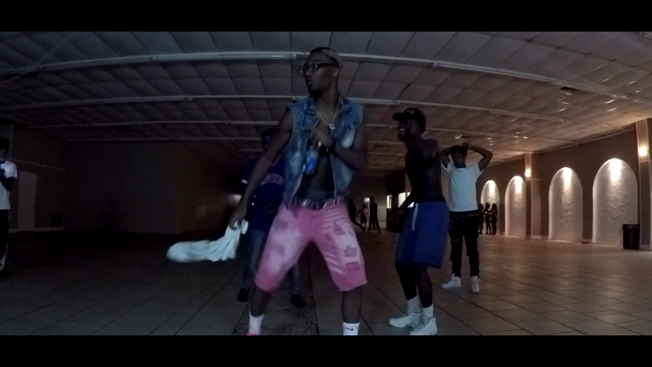 Mane The Trap ft. Famous Amos "We Don't Need No Beat" (Official Music ...