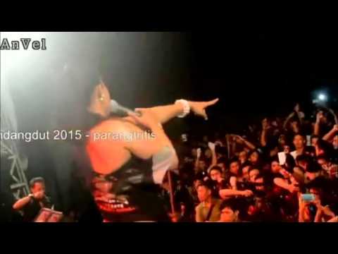 Penyanyi Cantik Ana Velisa Goyang Dangdut Hot 2015