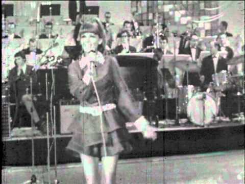 Mary Zsuzsa - Mama - YouTube