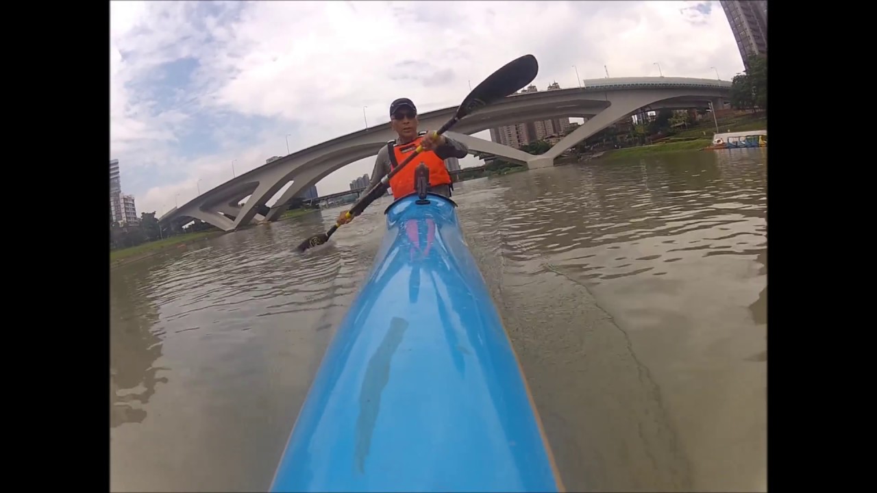 06/12/2017學划競速K艇(Learning to paddle a K1 racing kayak) - YouTube