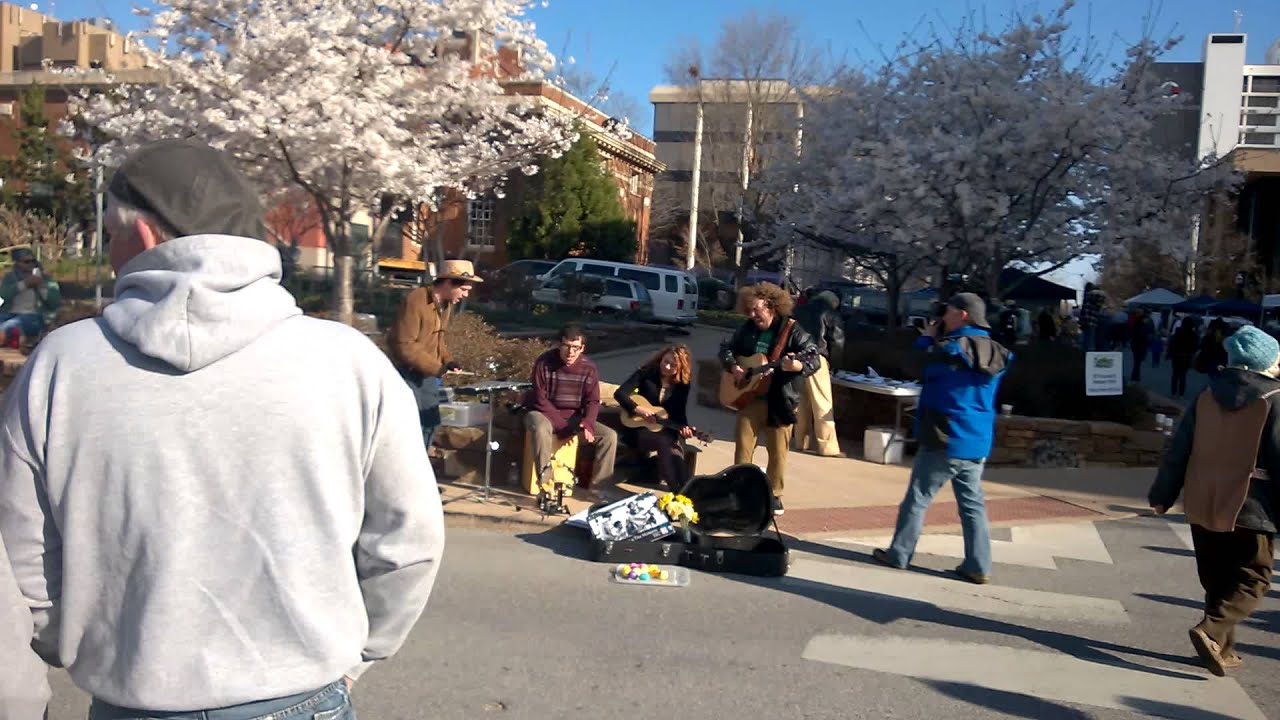 At Farmer Market - Downtown Square - Fayetteville - YouTube