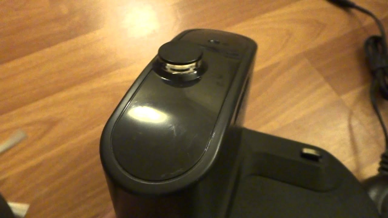 iRobot Roomba 561 - YouTube
