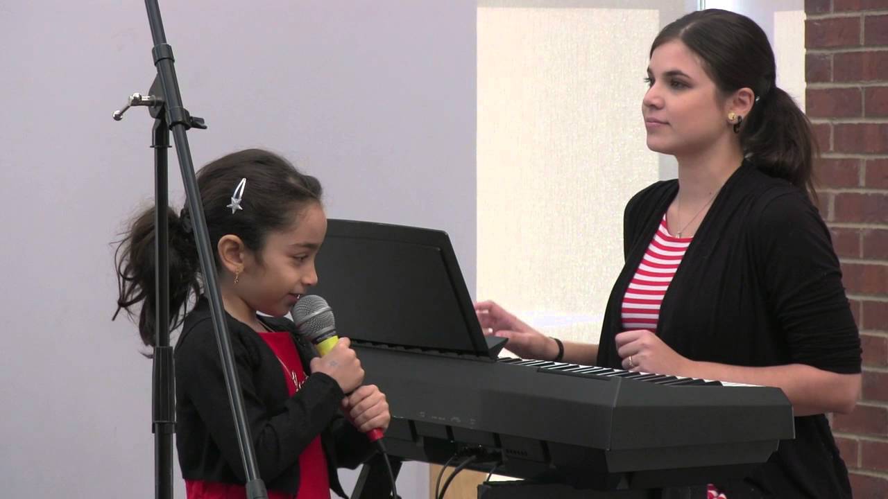 Alexa Khoueiry - Clifford Theme Song & Original Song - LIVE @ WIMA ...