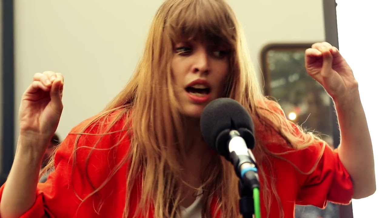 Catastrophe - Be Bop Record | Live Plus Près De Toi - YouTube