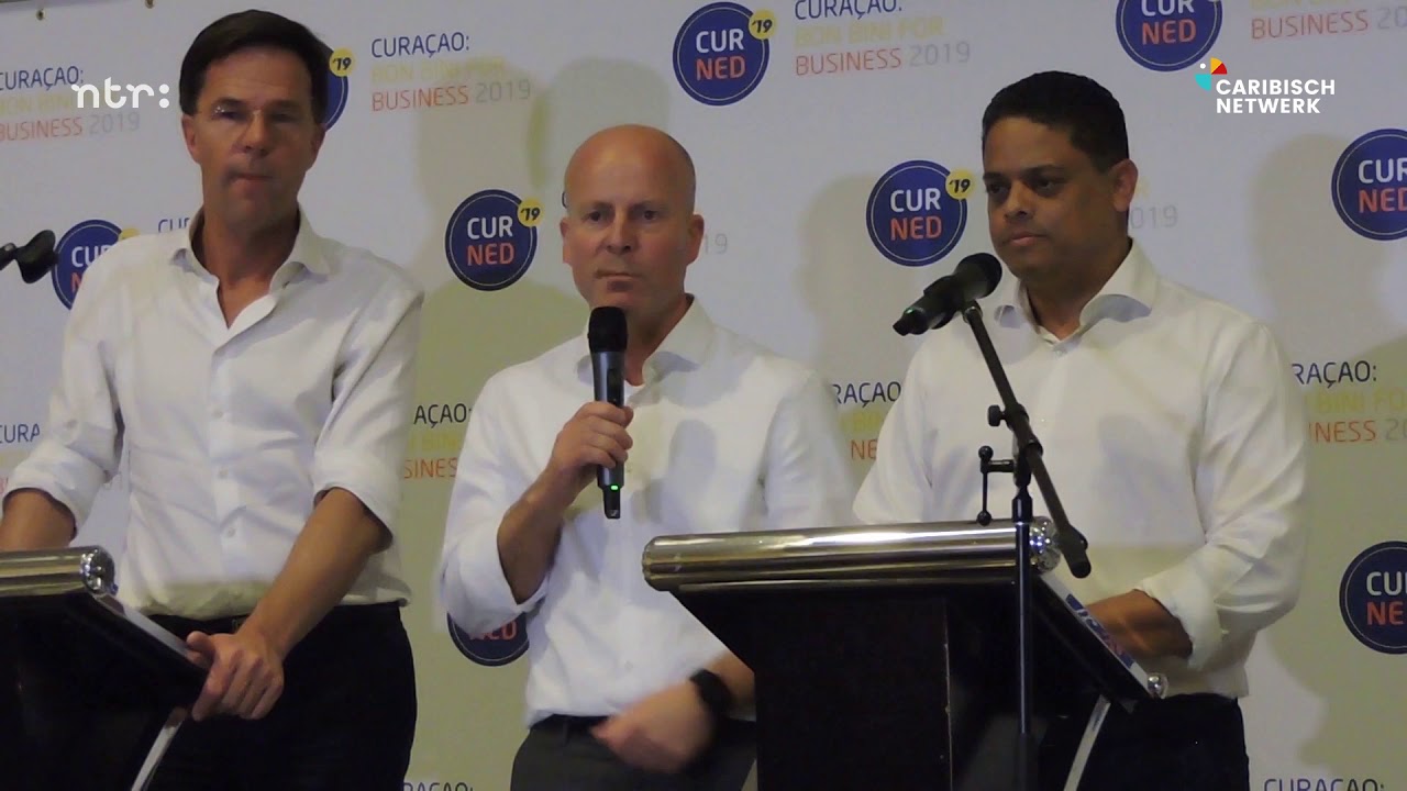 Persconferentie Mark Rutte, Raymond Knops en Eugene Rhuggenaath - YouTube