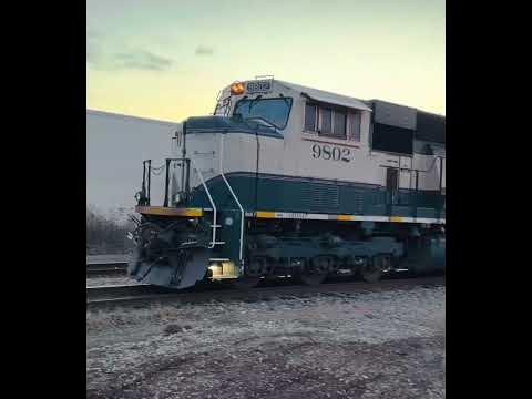 Ex BN sd70mac as DPU - YouTube