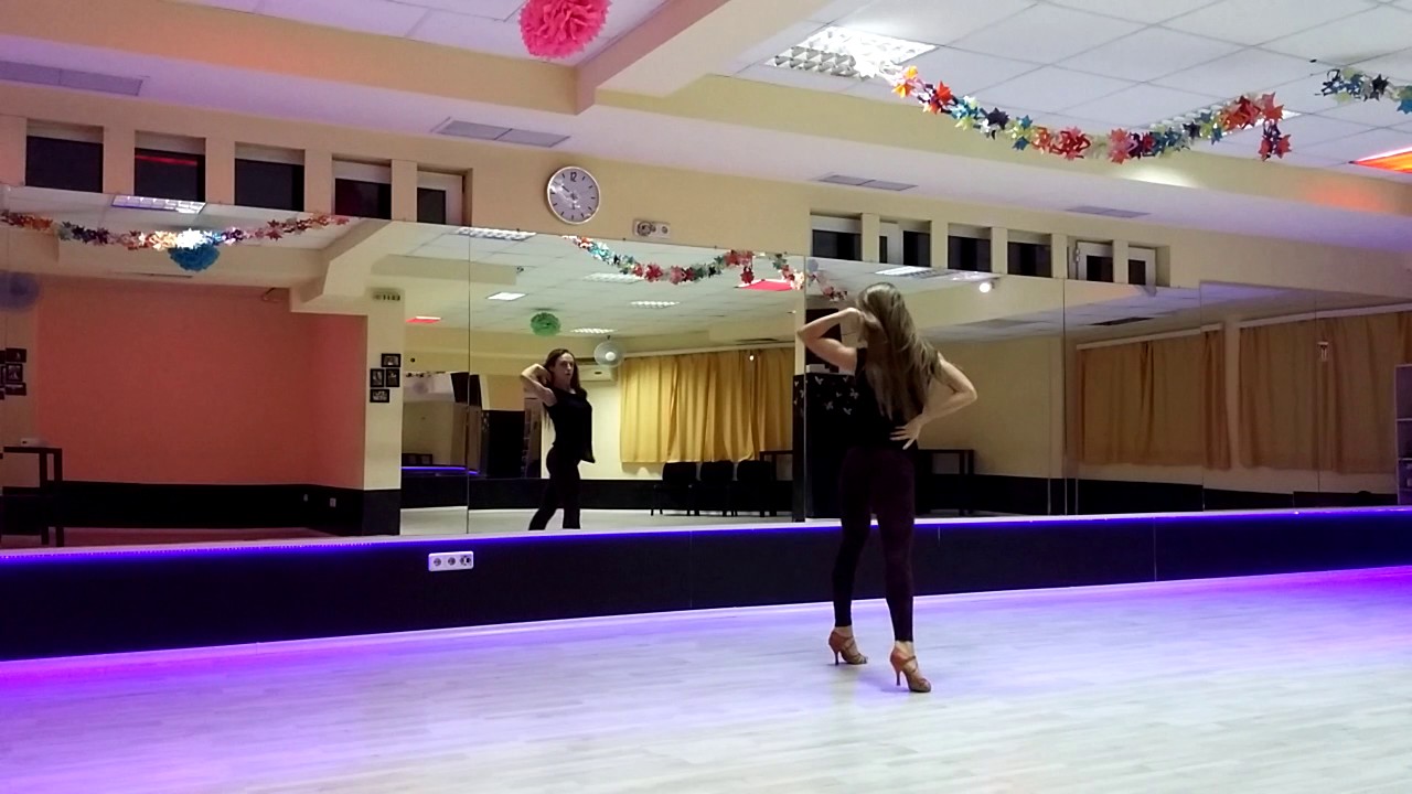 Lady styling salsa with Teodora - YouTube