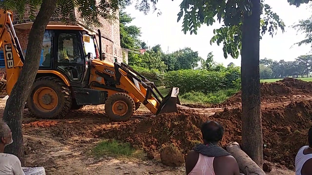 JCB 🚜 While Filling The House With Clay🏡 - YouTube