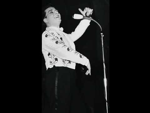Zeki Müren - Üsküdar'a Giderken