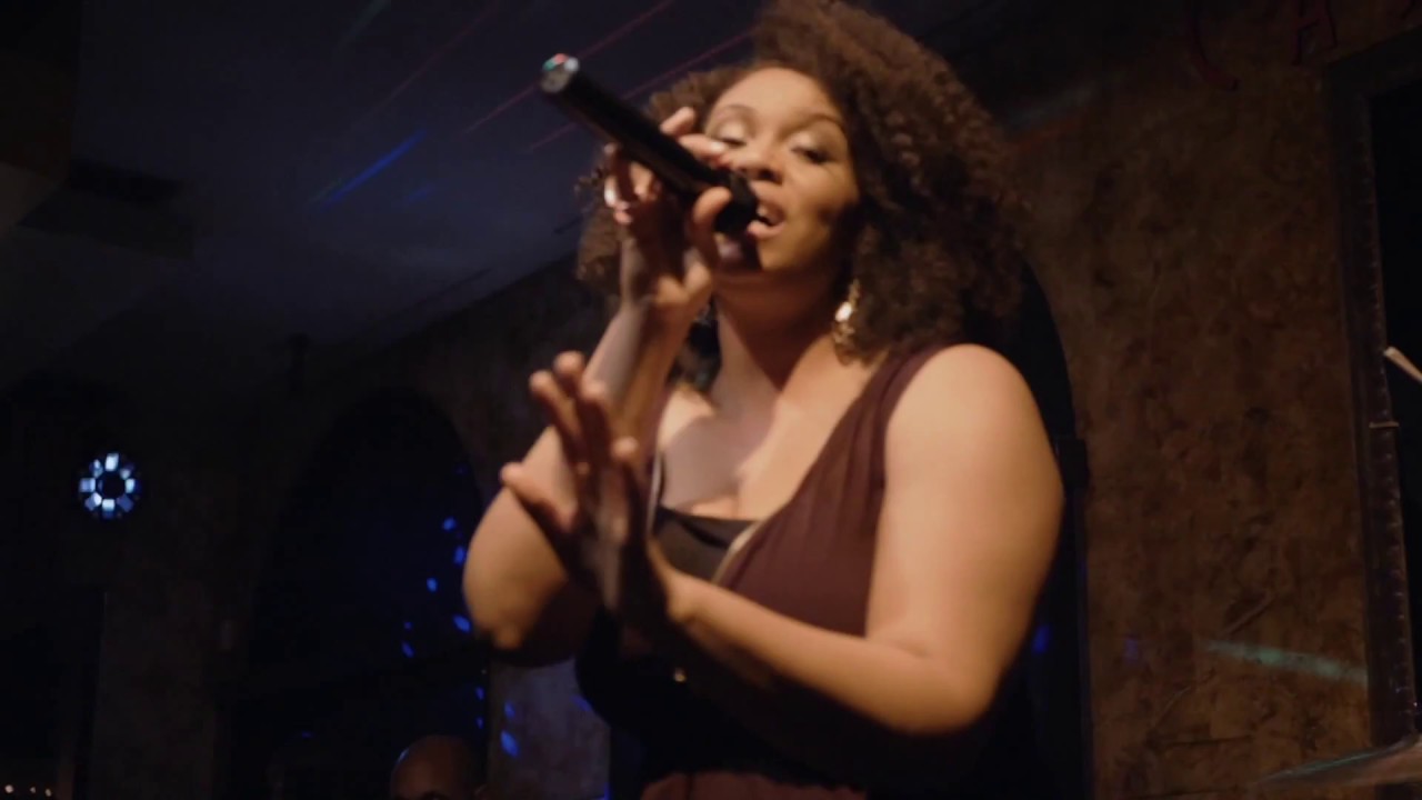 Feelin' So Good LIVE - Whitney Jones - YouTube