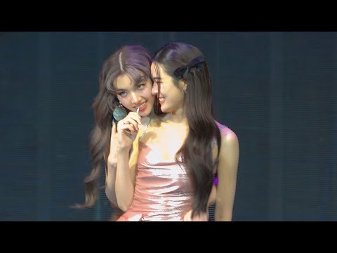 [4k Fancam] LingOrm หลิงหลิง ออม - The lollipop challenge 棒棒糖挑戰 | LingOrm FM in Macau 241214