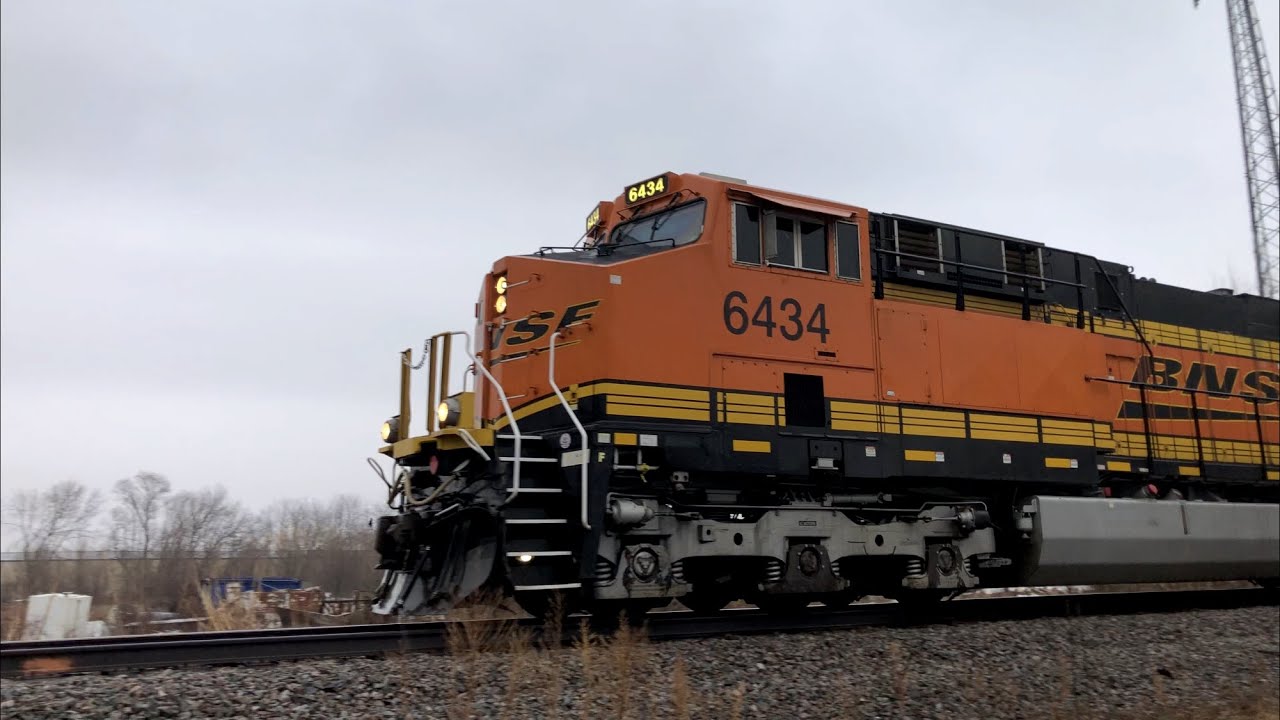 BNSF 6434 Leading H-NTWSUP on a Dreary Morning | Hinckley Subdivision 3/12/2020 - YouTube