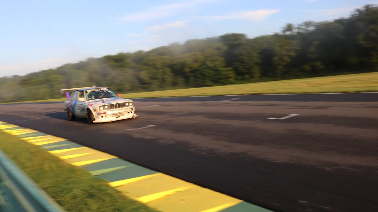 Champcar Endurance Series Road Atlanta 14 hour - YouTube