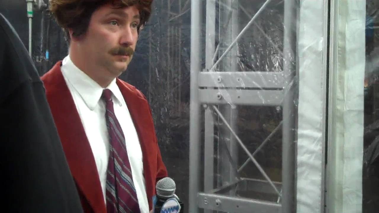Will Ferrell "WeatherMan - Ron Burgundy" Look Alike At The Other Guys ...