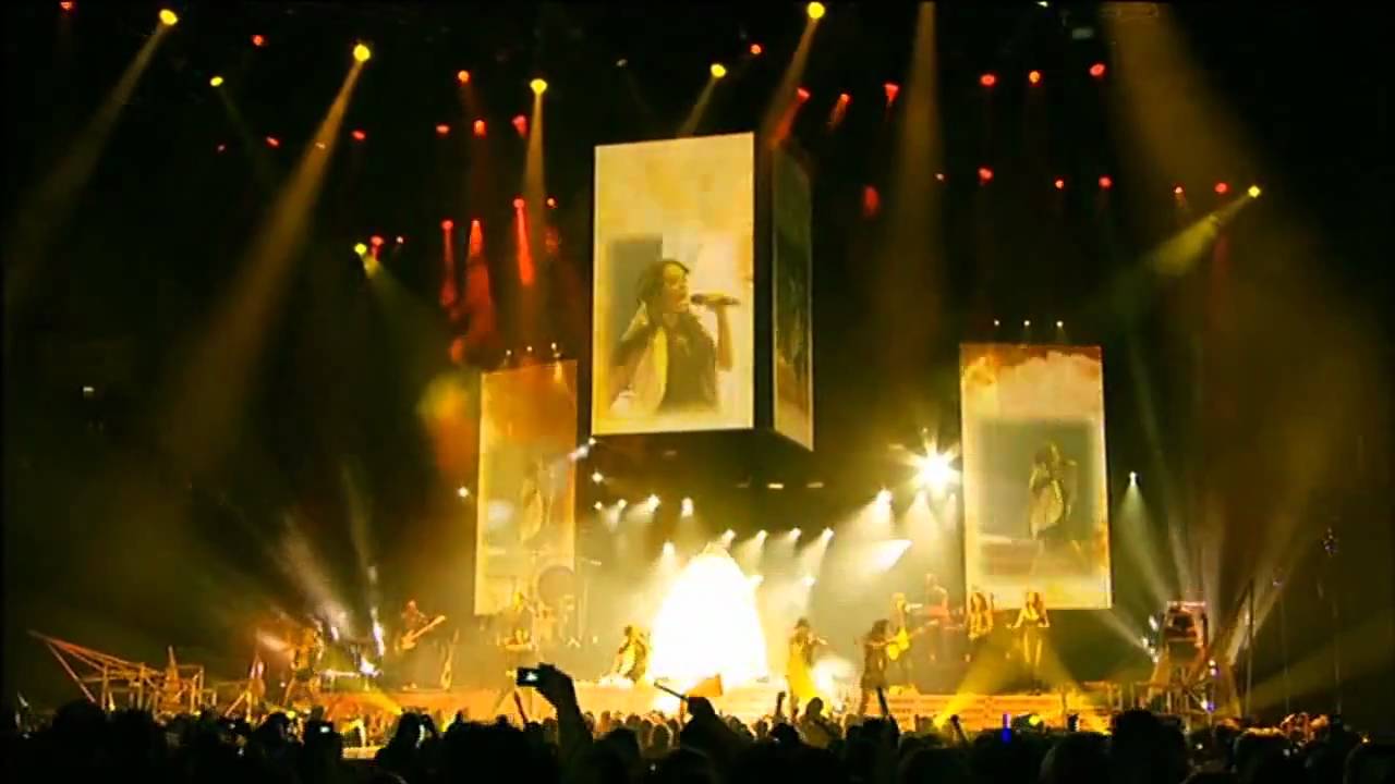 Miley Cyrus - Breakout - Live at O2 - YouTube