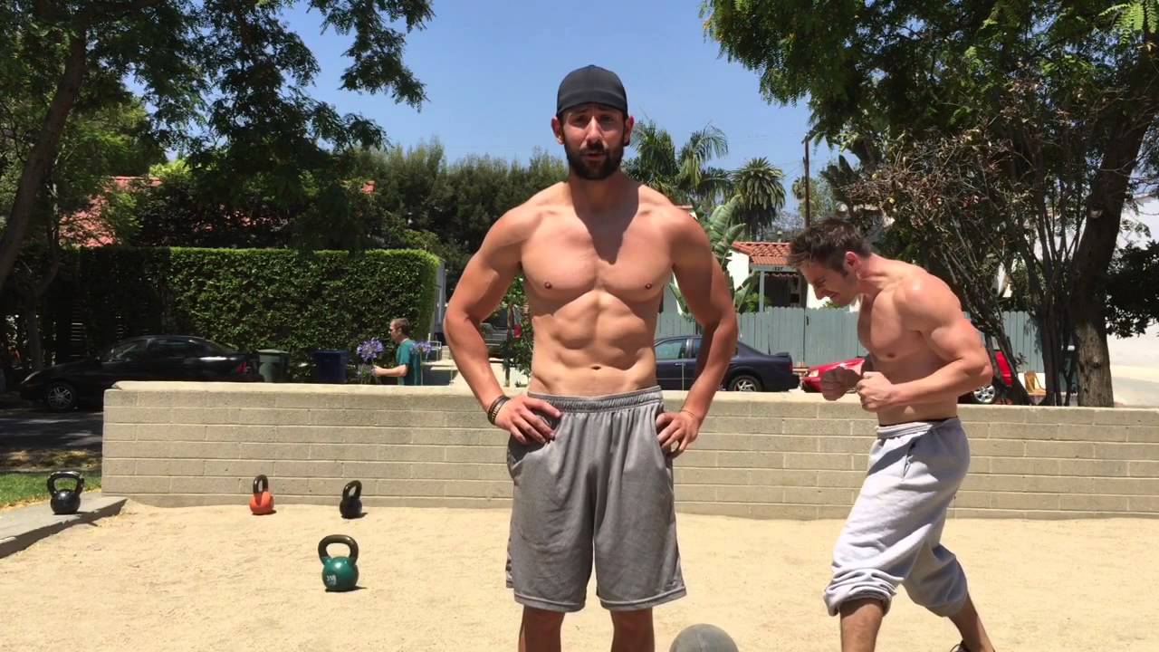 Los Angeles personal trainer does 20 minute follow along Beast Mode ...