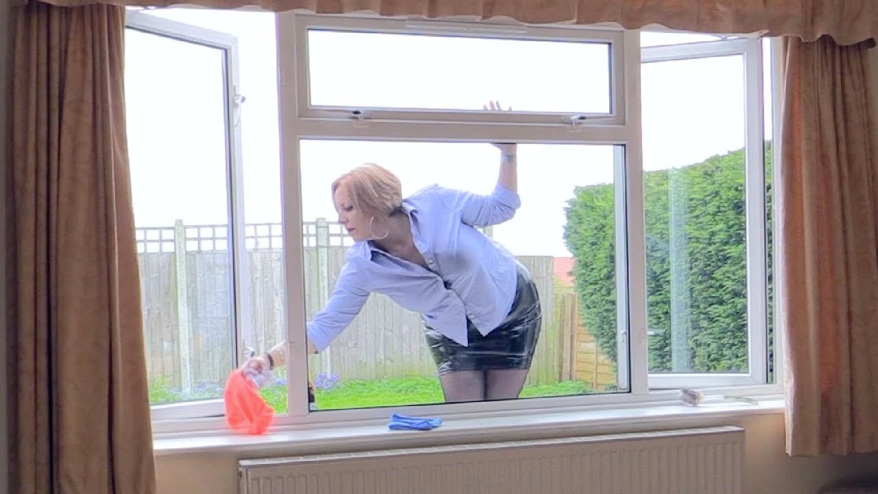 Window Cleaning In A PVC Mini Skirt - YouTube