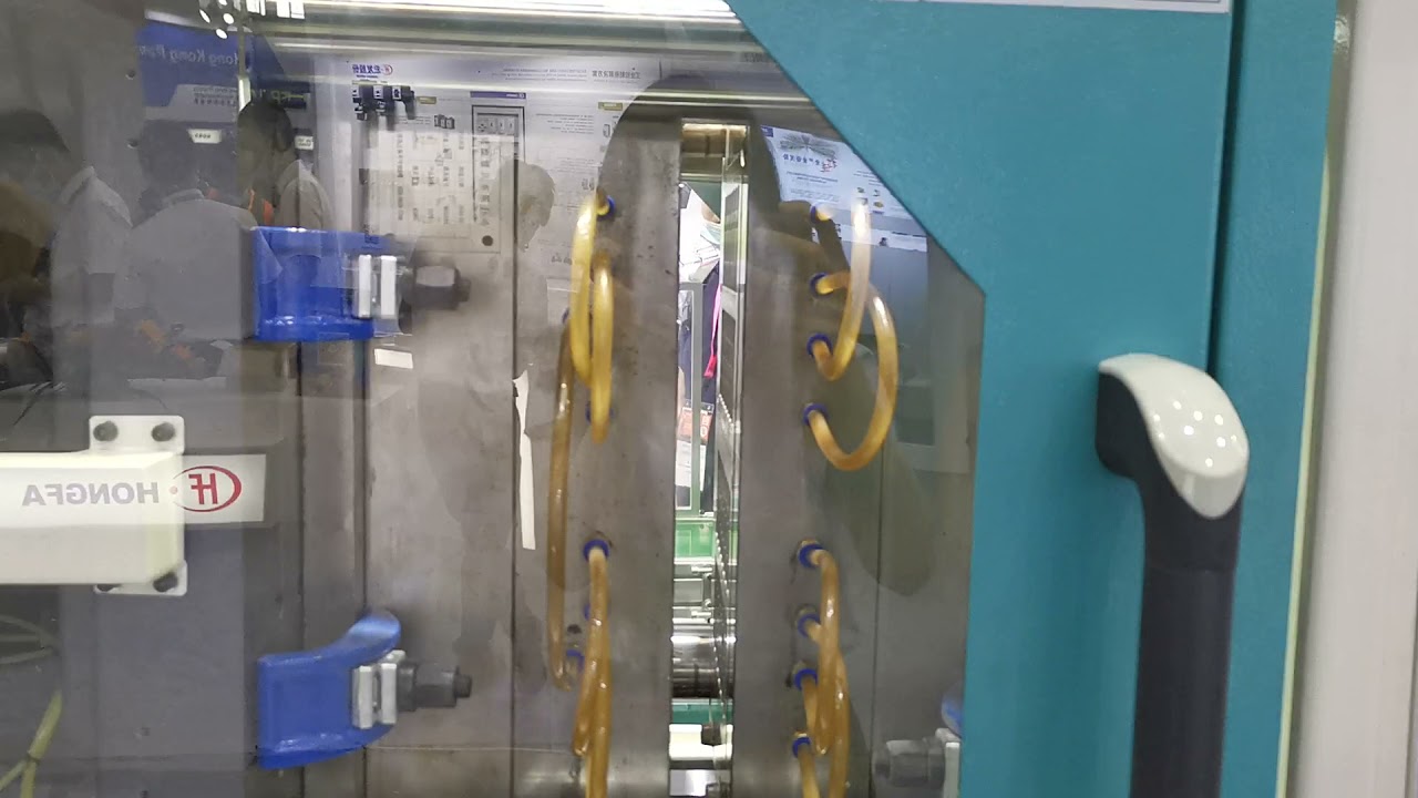 CHINAPLAS 2021 LANSON plastic medical injection molding machine - YouTube