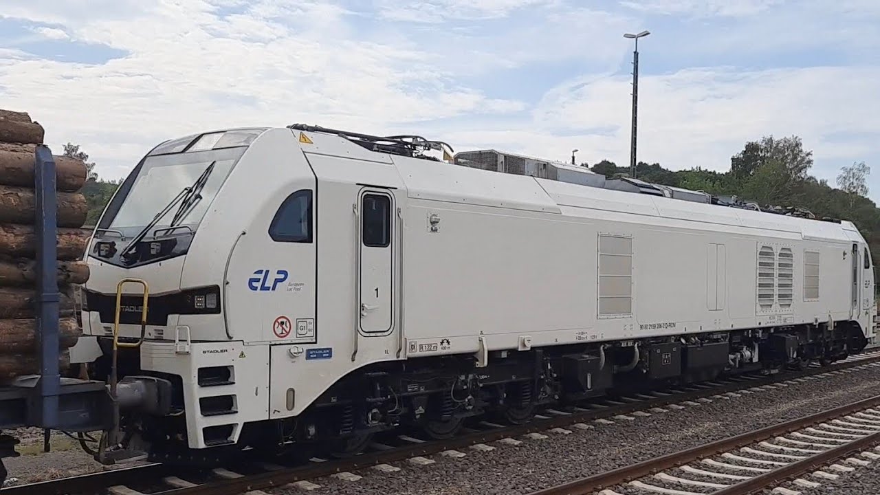 Nieuwe Stadler Eurodual 2159 (ELP) rangeert op station Oker met ...