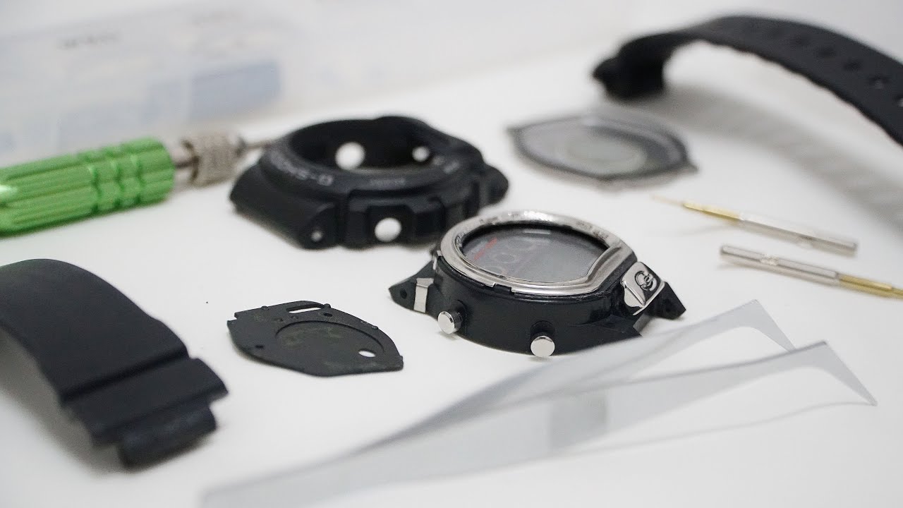 Looking whats inside G-Shock G-7210-1JF watch (basic) - YouTube