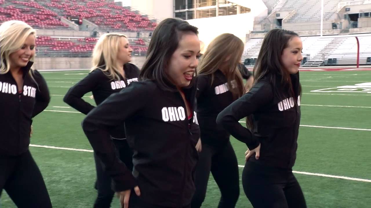Ohio State Spirit Squad Gangnam Style - YouTube