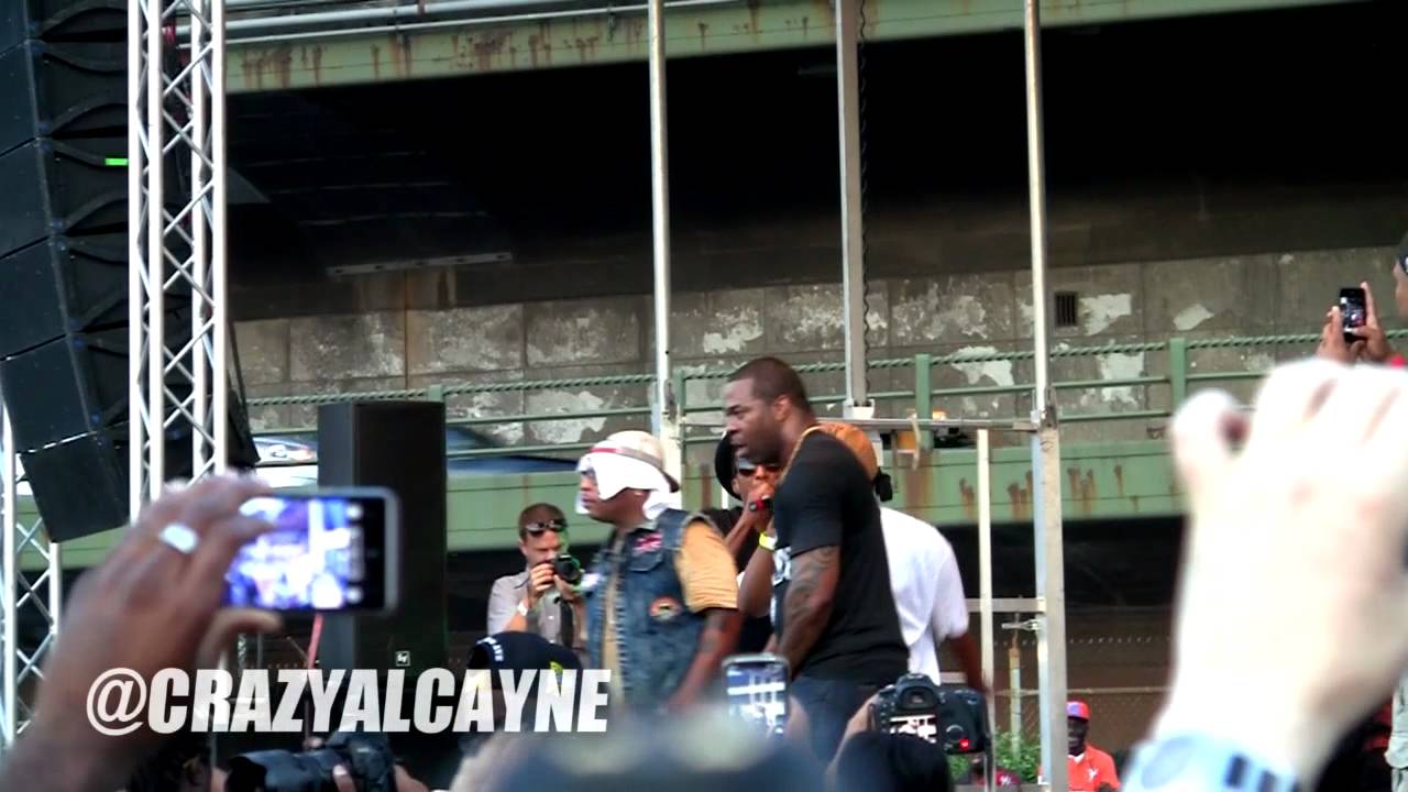 Leaders OF The New School ATCQ Reunite To Perform "The Scenario" - YouTube