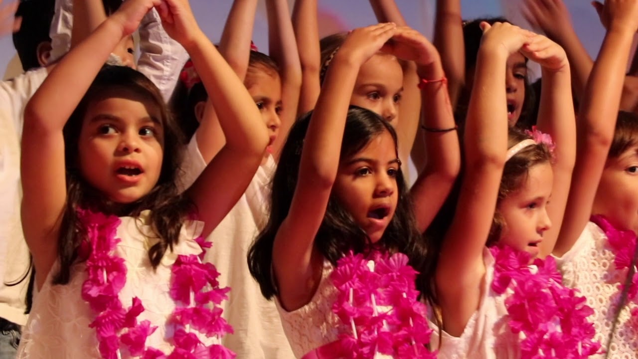 2017 / Singing Around the World: "Io Sono un Bambino" from Italy - YouTube