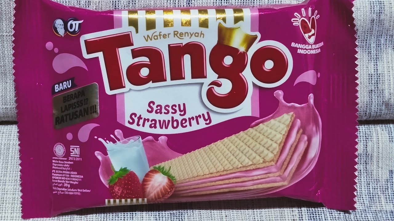 TANGO WAFER Sassy Strawberry Flavor | The next popular Indonesian snack ...