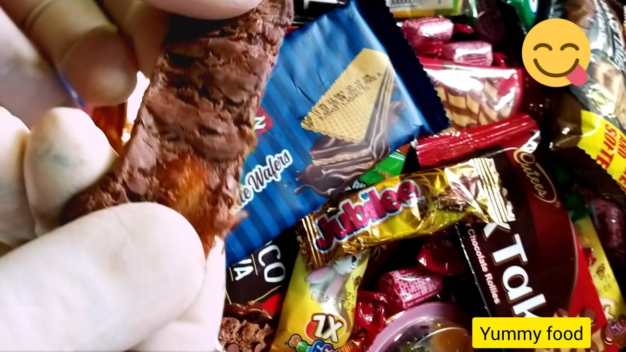 yummy chocolate 🍫 😋 opening Pakistani food - YouTube