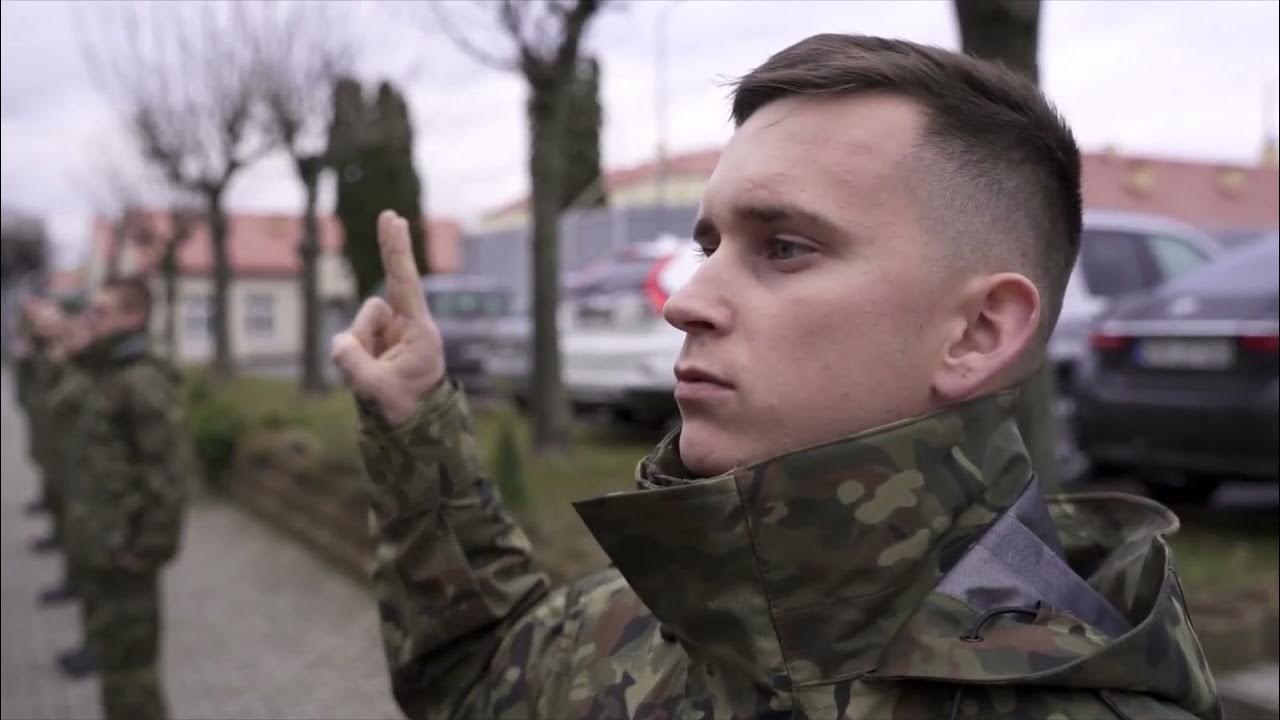 Murem Za Polskim Mundurem - YouTube