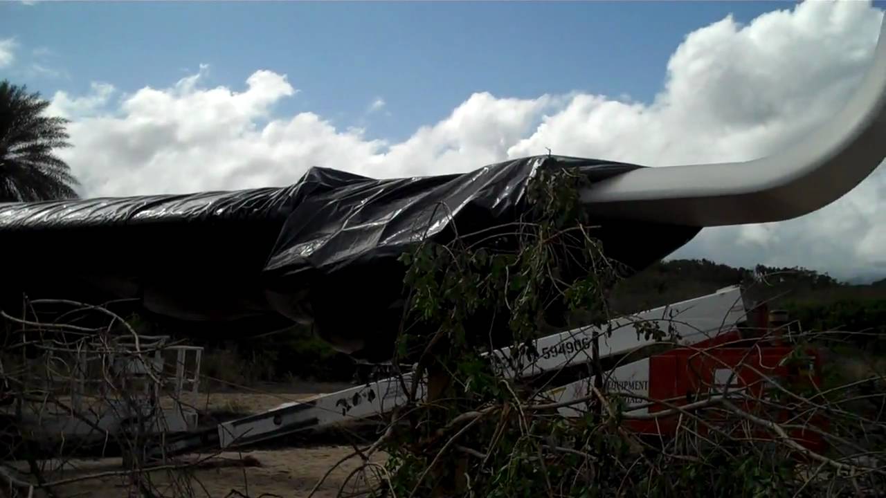 LOST Set Visit 2010: Ajira 316 Plane - YouTube