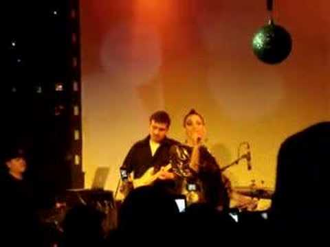 Closer (Live) - YouTube