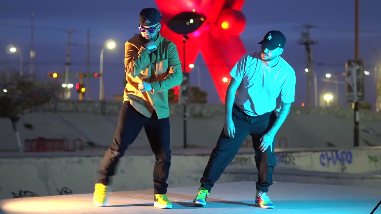 Amazing ROBOT Dance 2022 | Poppin John & real Fan | This is America ...