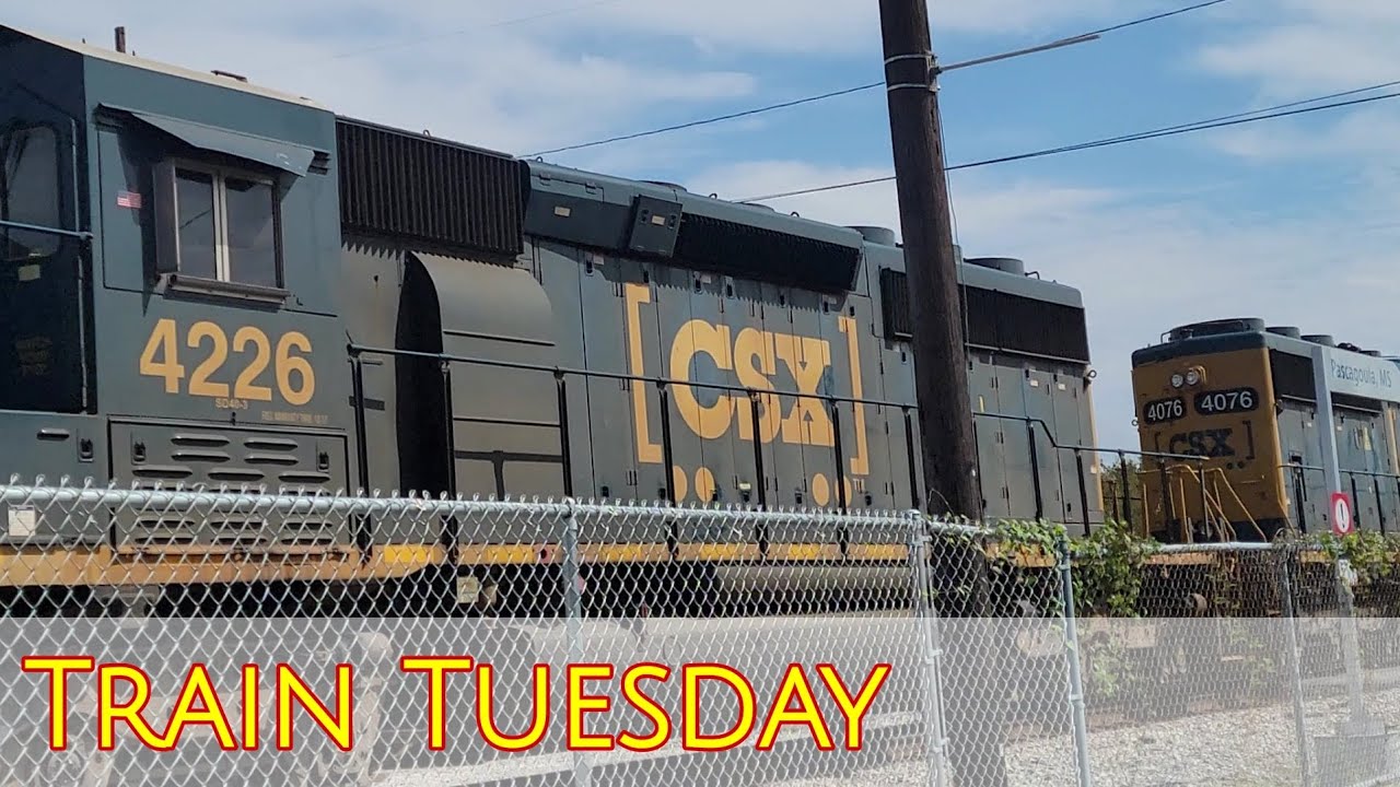 CSX Railroad Locomotives 4226 & 4076 Making Light Work Of Hopper & Box Car Local Freight - YouTube