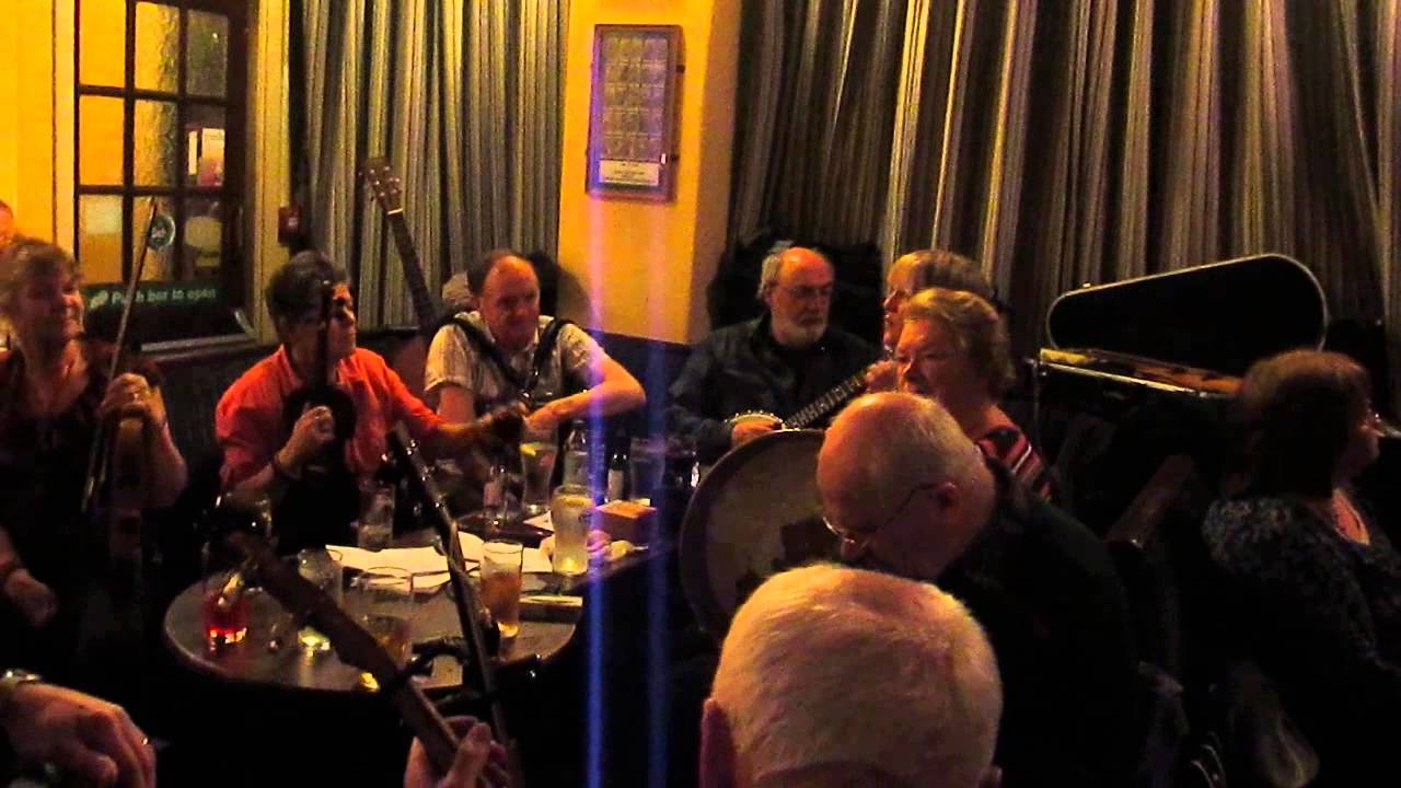 Traditional Irish Music Session 1 - YouTube