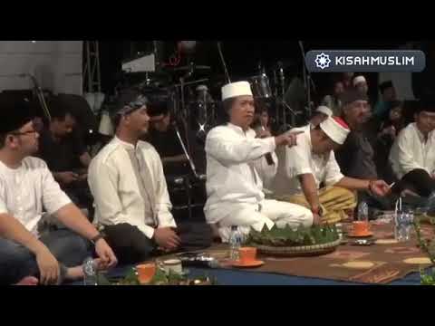 Cak Nun - Inilah Orang Menasionalkan Jilbab di Indonesia