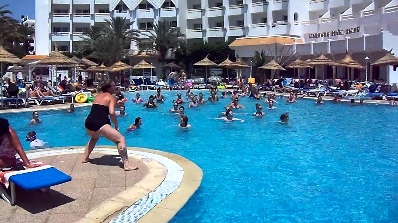 Aerobics in the water fun fitness in the sun - YouTube