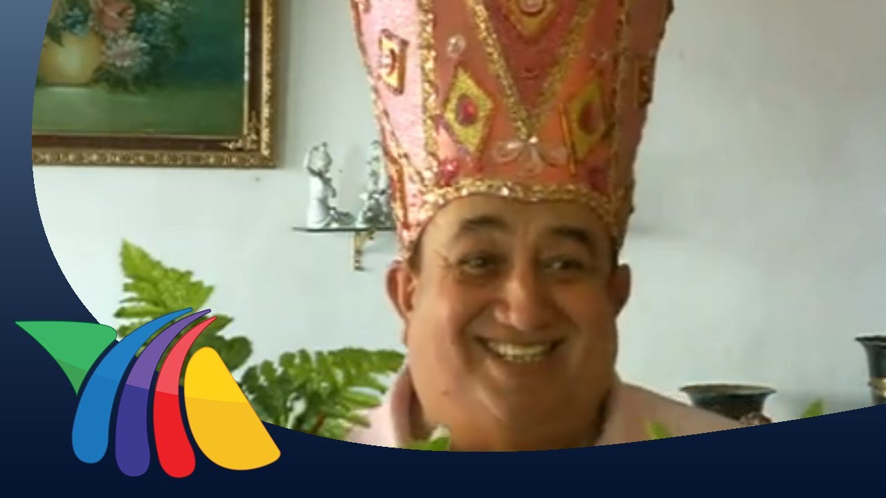 Trajes listos para celebrar al Rey Momo - YouTube