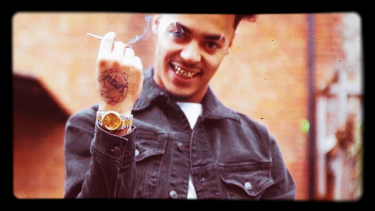 #MHG S1- Pretty little thing (Unreleased) - YouTube