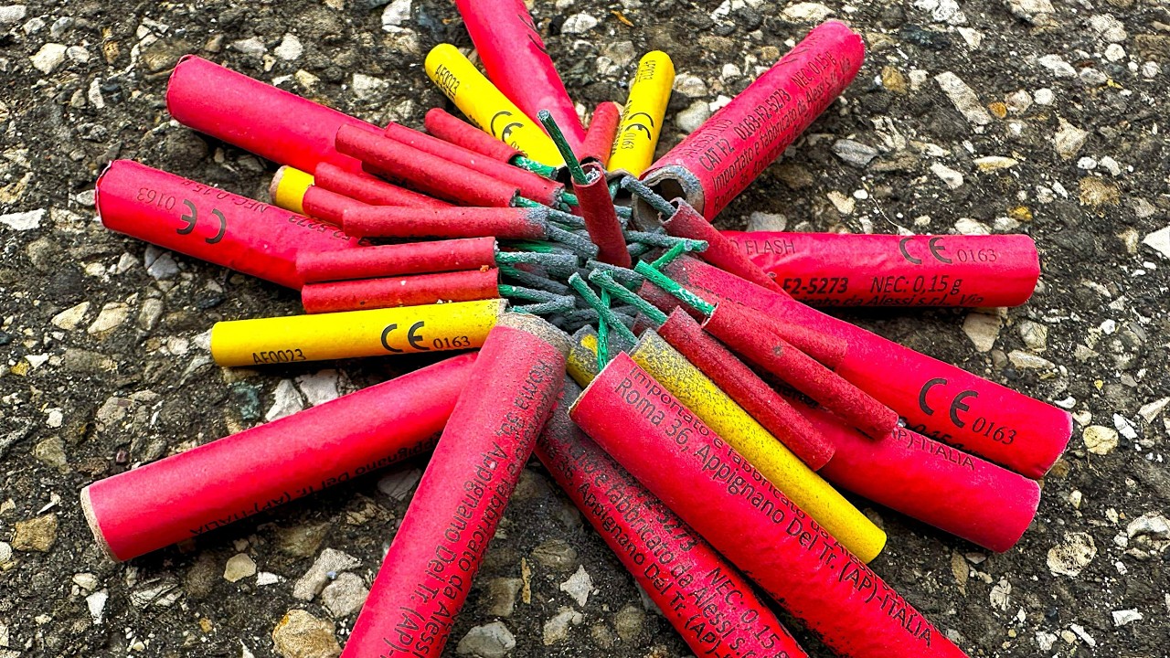 Cazzeggio con PETARDI e FUOCO 💥 - Magnum, Raudi, Miniciccioli - YouTube