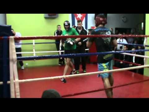 6 Royal Boxing Team Gala 08 12 2012 A Aleksiewicz Vs M Misiński - YouTube
