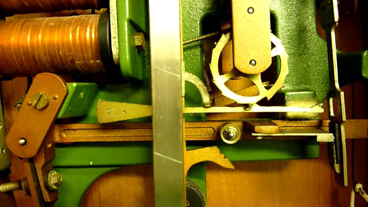 Gents' Pulsynetic C7 Master Clock - YouTube