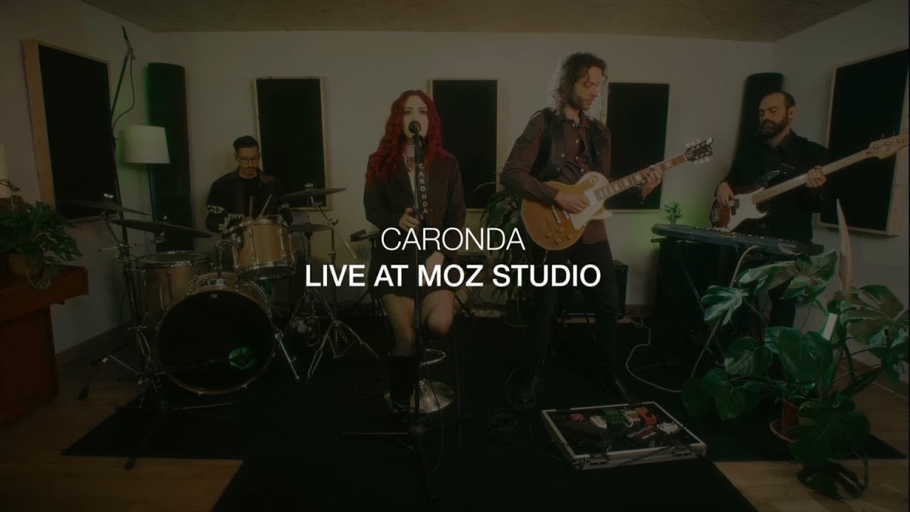 Caronda - Live at Moz Studio - YouTube